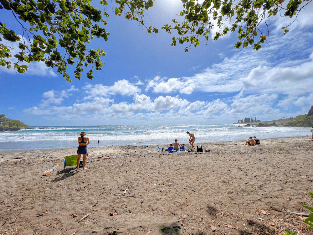 Hamoa Beach Park Guide - Auntie Snorkel